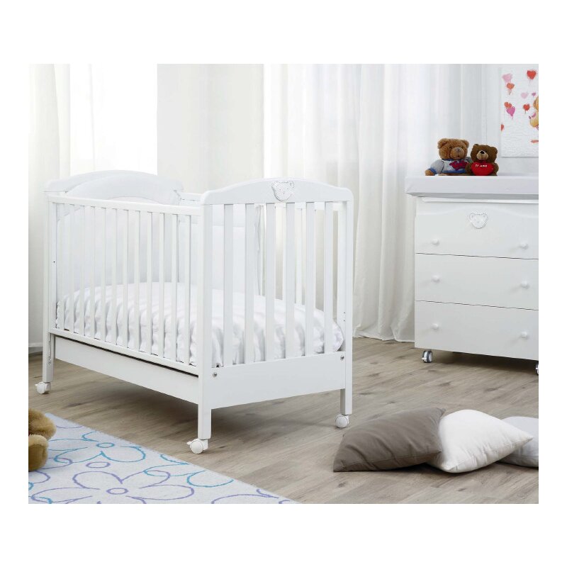 Patut bebe din lemn masiv, cu sertar, roti, laterale culisabile si ...