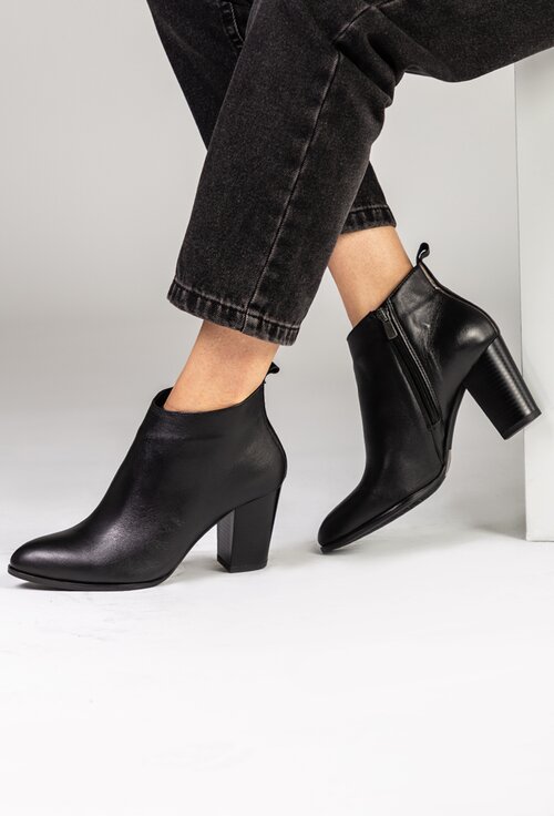 Botine negre din piele box cu toc patrat -Dasha.ro