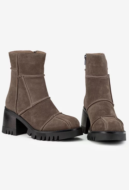 Botine taupe din piele intoarsa cu model cusaturi in relief - Dasha.ro
