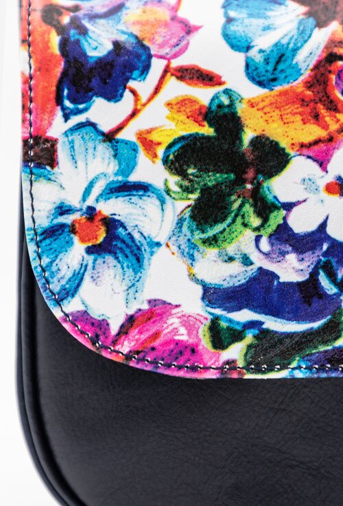 Poseta bleumarin din piele naturala cu imprimeu floral - Dasha.ro