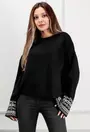 Pulover negru cu motive albe la mansete - Dasha.ro