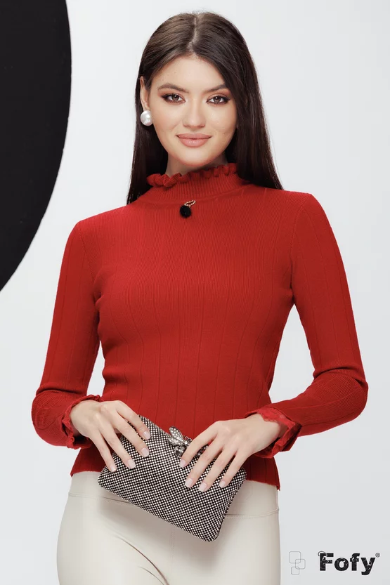 Pulover dama rosu cu volane de dantela la maneci si accesoriu auriu cu ...