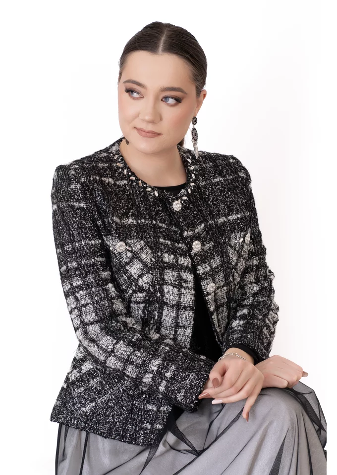 Sacou din tweed preciousonix cu fir argintiu si nasturi fantesy cu pietre