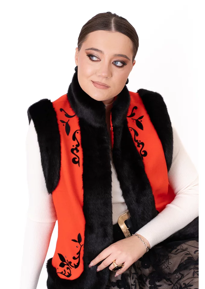 Vesta winter amour din lana coral cu margine din blana